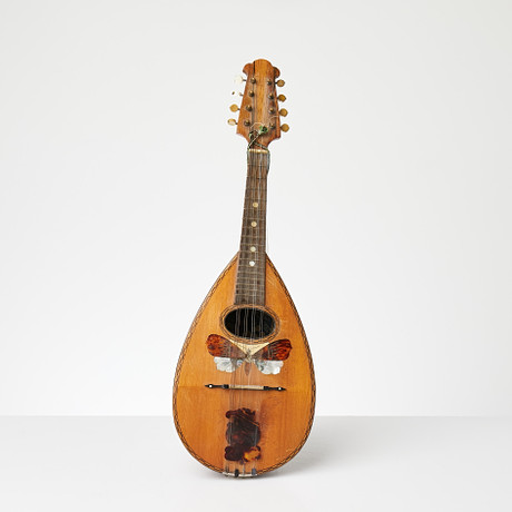 A 1910s Neapolitan mandolin, labelled G Puglisi i Figlio. Miscellaneous ...