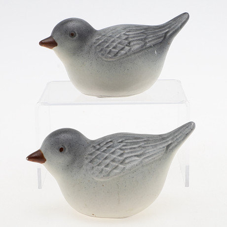 KARL ARTHUR FREDRIKSSON. A pair of porcelain figurines, birds, signed ...