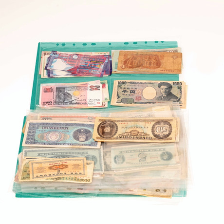 A collection of banknotes from different countries (257). Coins, Medals ...