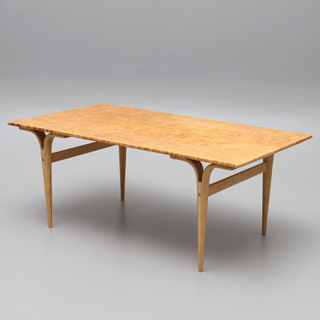 BRUNO MATHSSON. A masurbjörk coffee table, by Karl Mathsson Värnamo ...