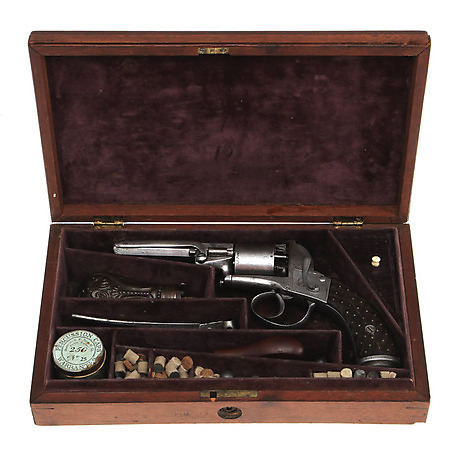 REVOLVER, England. Weapons & Militaria - Guns & Rifles - Auctionet