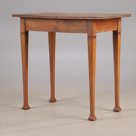 RELIEF TABLE, oak, Art Nouveau. Furniture - Tables - Auctionet