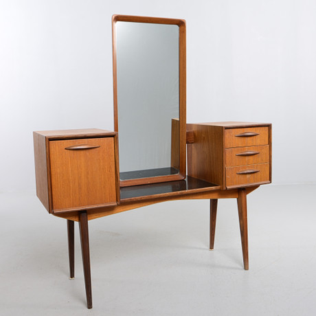 SVANTE SKOGH. Sminkbord, teak, 1960-tal, "Model 315", Sutarps ...