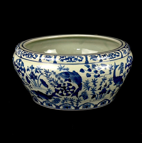 CHINESE PORCELAIN FISH BOWL. Ceramics & Porcelain - Oriental - Auctionet