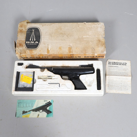 A BSA SCORPION AIR PISTOL. Weapons & Militaria - Airguns - Auctionet