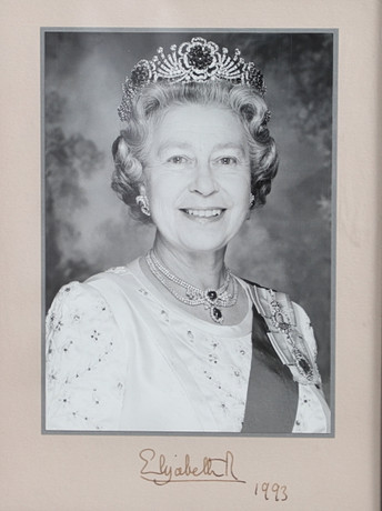 QUEEN ELIZABETH II - SIGNED PHOTOGRAPH. Miscellaneous - Miscellaneous ...