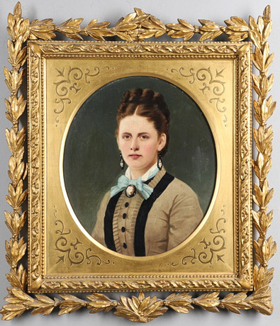 ENGLISH SCHOOL, CIRCA 1900. PORTRAIT OF A YOUNG LADY. Art - Paintings ...