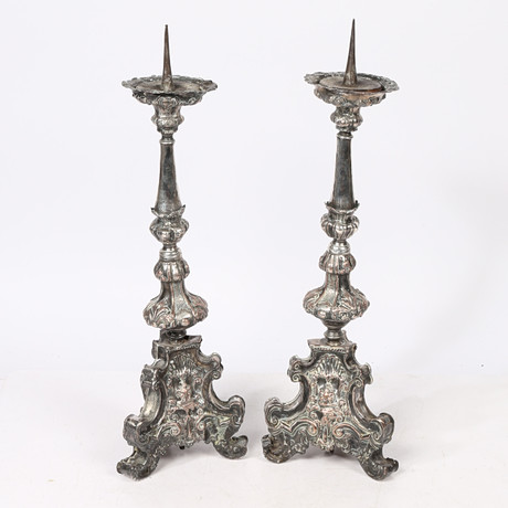 A PAIR OF 18TH CENTURY ITALIAN ROCOCO SILVER PLATED PRICKET ...