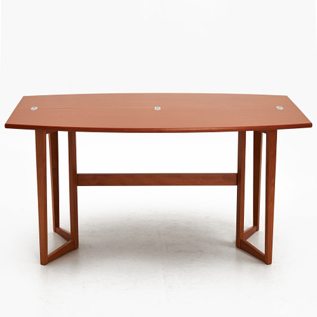 A folding table, veneered in cherry, 1980/90s. Postmodern design ...
