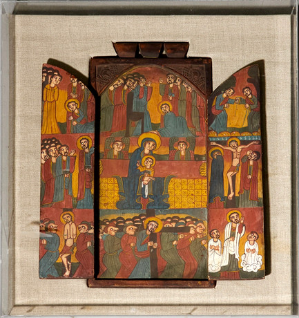 RELIGIOUS TRIPTYCH IN POLYCHROME WOOD WITH AN IMAGE OF A VIRGIN AND CHILD AND DIFFERENT SCENES ...