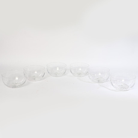 SET OF SIX 19TH CENTURY ENGLISH FINGER BOWLS. Glass - Other - Auctionet