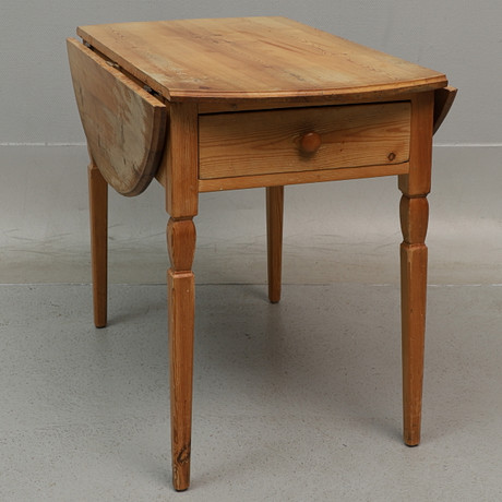 KLAFFBORD, trä, med låda, 1800/1900-tal. Möbler - Bord - Auctionet