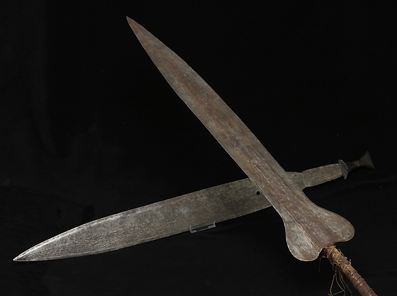 SPEAR, Cuba, SWORD, Congo, 1900s. Ethnographica - Auctionet
