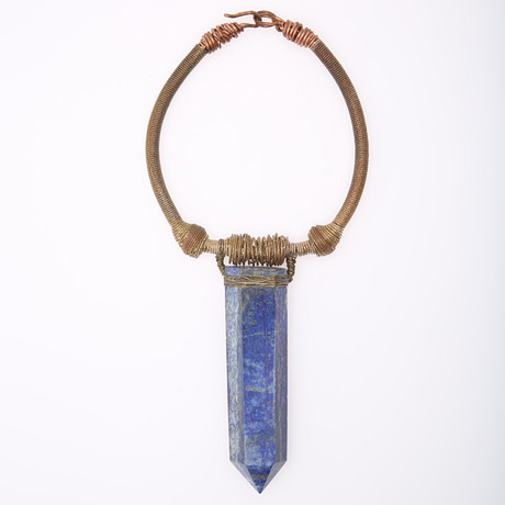 ANOTHAI HANSEN. Collier/amulett, Lapis Lazuli/metall, Thailand/New York ...