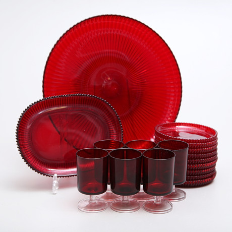 ATHUR PERCY, A “Reffla”, 11-piece saucers and saucers, Gullaskruf and 6 ...