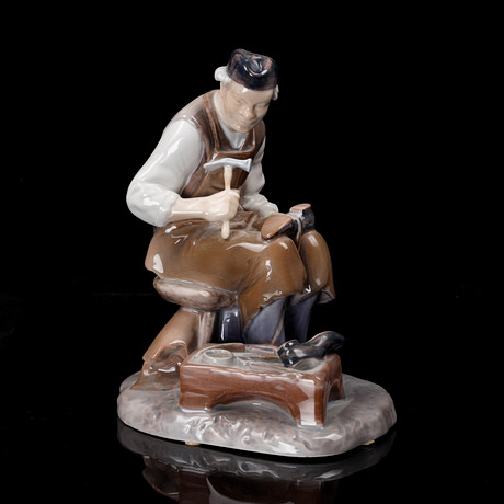 AXEL LOCHER. Figurin, porslin, Skomakare, nr 2228, Bing & Grøndahl ...