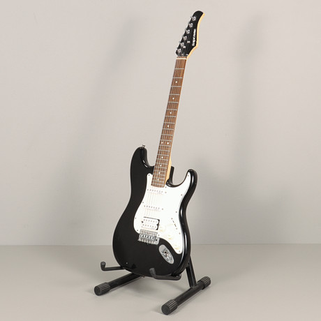 ELGITARR Supreme. Samlarföremål - Musikinstrument - Auctionet