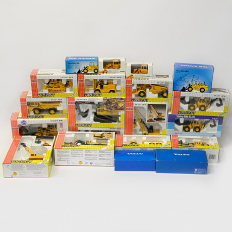 21 MODELLER, ARBETSFORDON. MESTADELS JOAL. Leksaker - Leksaker - Auctionet