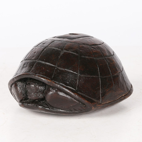 A NOVELTY CARVED OAK TORTOISE SNUFF BOX. Swedish Folk Art - Bowls ...
