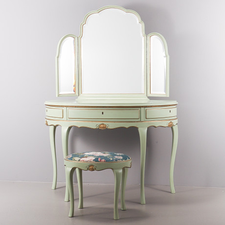 A rococo style dressing table with stool, first half of the 20th ...
