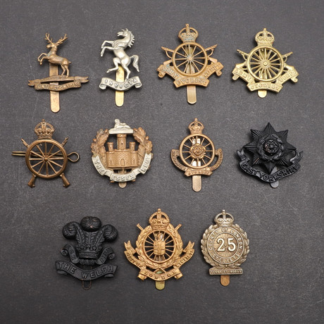 A COLLECTION OF FIRST WORLD WAR CYCLIST BATTALION CAP BADGES. Weapons ...