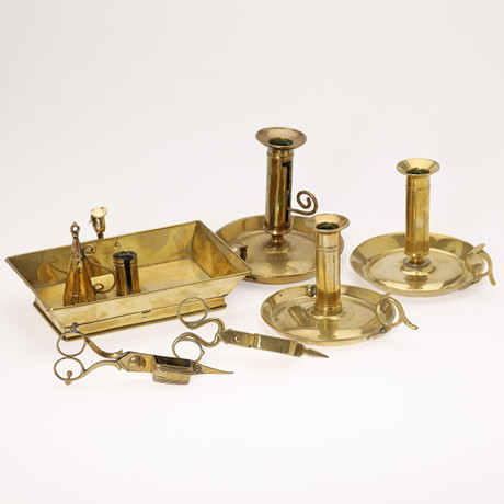 Monteringskammarstänger och lätta saxar av mässing. 1800-talet. Danmark ...