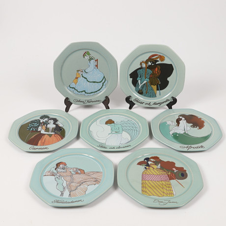 YOKE ARENHILL. A set of 7 porcelain plates, Höganäs Keramik for Bra ...