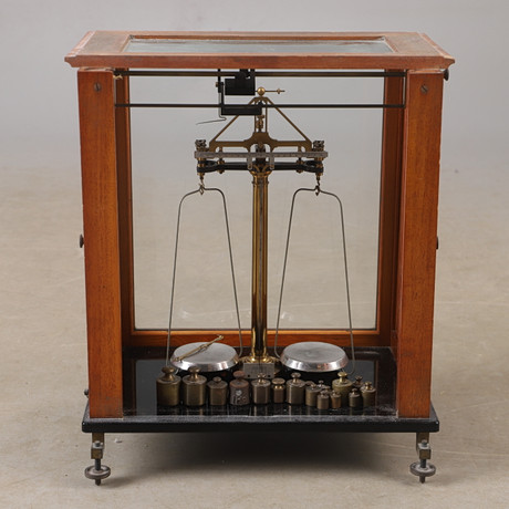 A pharmacy scale, early 20th century. Miscellaneous - Technica ...
