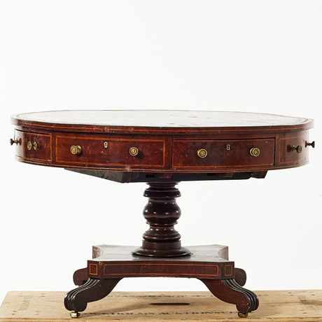 CAROUSEL TABLE, England, circa 1900, veneered with mahogany, boxes in ...
