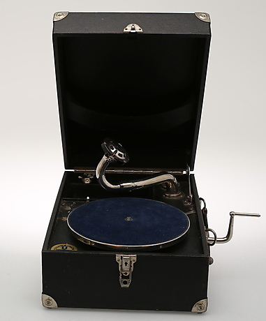 VEVGRAMMOFON, Ultraphon. Samlarföremål - Musikinstrument - Auctionet