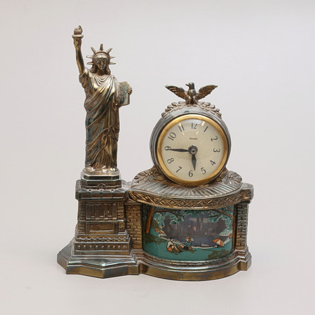 A metal/plastic desk clock, Statue of Liberty, United Clock Corporation ...