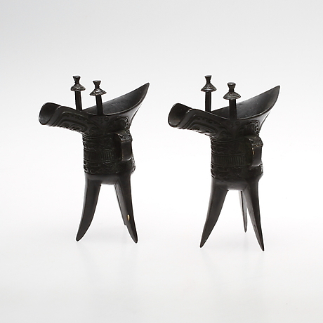 WINE OFFERING CUPS, a pair, bronze, China. Asiatica - Auctionet