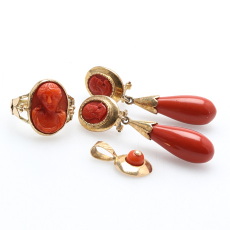 RING and PENDANT, 14K gold and A PAIR OF EARRINGS, gilt silver. Decor ...