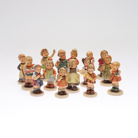 A set of 15 porcelain figurines, Maria Innocentia, Hummel, Goebel ...
