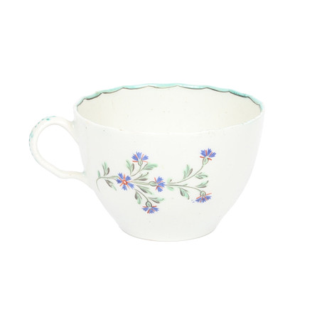 A LOWESTOFT PORCELAIN TEA CUP. Ceramics & Porcelain - European - Auctionet