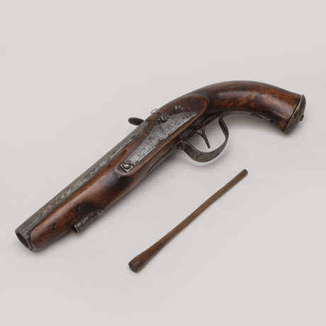 A pistol, clasp, with octagonal barrel, wooden charging stake, 19th ...