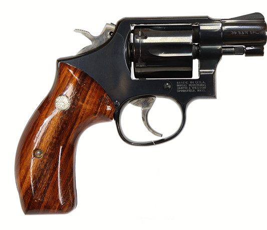 REVOLVER, make Smith & Wesson, model 10-7, calibre .38 Special, no ...