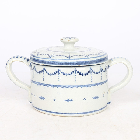 18TH CENTURY DUTCH DELFT LIDDED POSSET POT. Ceramics & Porcelain ...