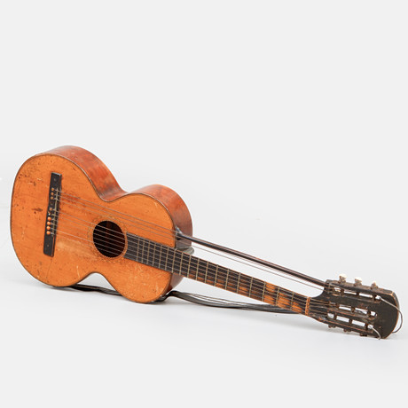 GUITAR. Miscellaneous - Musical instruments - Auctionet