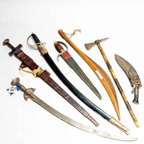 COLLECTION SWORDS/SABERS, KNIFE, AXE 1800/1900's (7pcs). Weapons ...