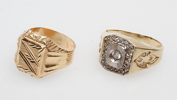 CLOCK RINGS, 2 pcs, 14k gold, weight about 10.5 gr. Jewellery ...