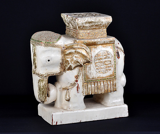 FIGURALER BLUMENHOCKER, HOLZ. Asian elephant. Riding elephant ...