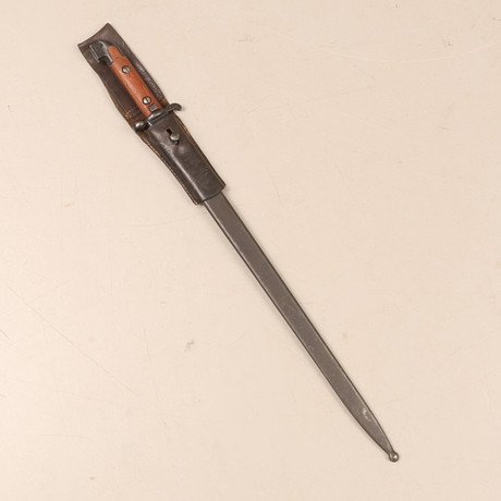 A BAJONETT, m/1915 for the navy with carrier leather, E.A.B, Sweden ...