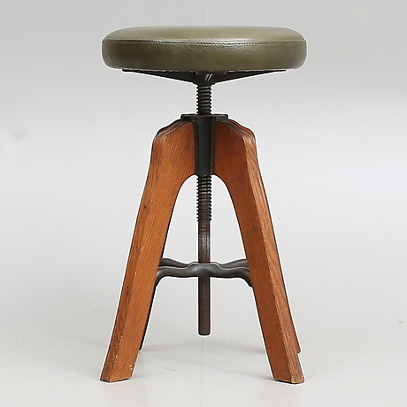 PALL, circa 1900. Furniture - Armchairs & Chairs - Auctionet