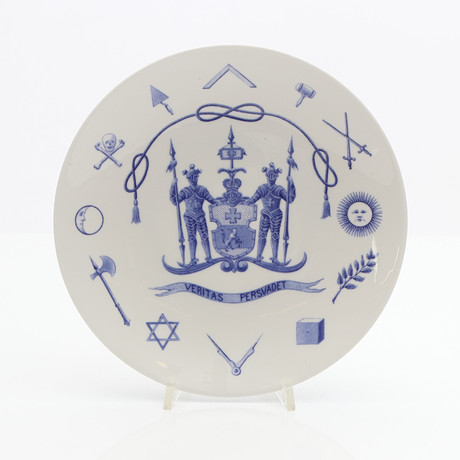 MASONIC PLATE. Flintware. Rörstrand, 1915. Decor of the coat of arms of ...