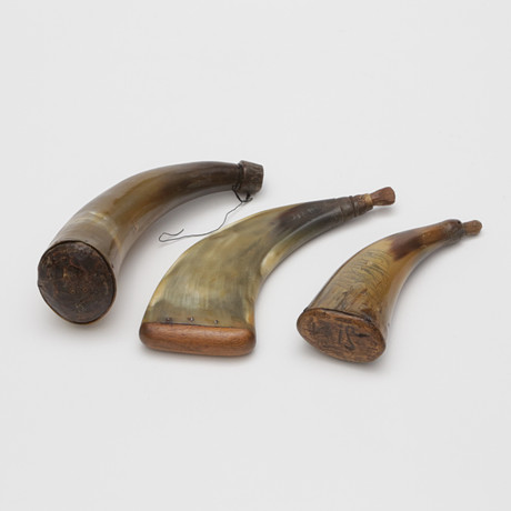 KRUTHORN, 3 cow horns. Weapons & Militaria - Other - Auctionet