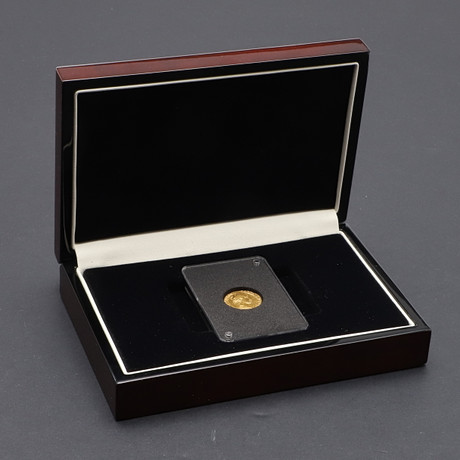 A ROMAN GOLD AUREUS OF CAESAR AUGUSTUS 2 BC - 4 AD. Coins, Medals ...