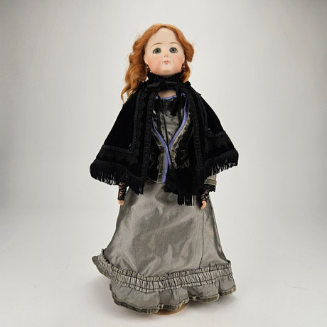 DOLL, with porcelain head, marked Ruth 102 1993. Toys - Toys - Auctionet