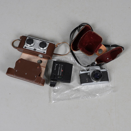 VINTAGE CAMERAS - INCLUDING ILOCA STEREOGRAMS. Photo, Cameras & Lenses ...