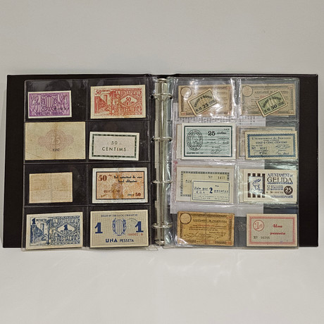 COLLECTION OF 32 CATALAN BANKNOTES. FIRST-SECOND THIRD OF THE 20TH ...